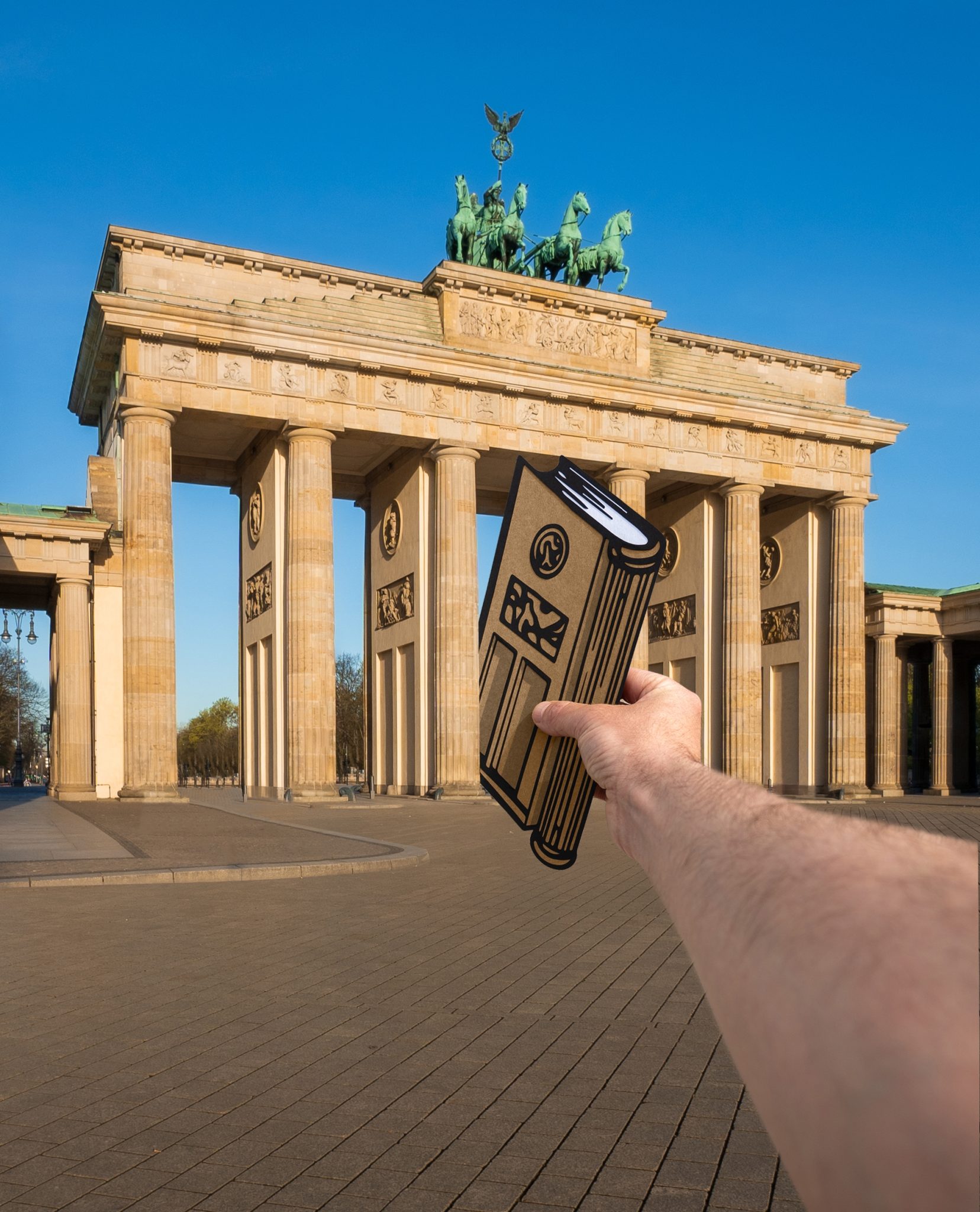 Paperboyo zu Besuch im Berliner Radisson Collection - Le Matin
